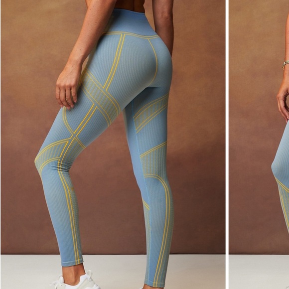Fabletics | Pants & Jumpsuits | Ocean Serenity Two Piece Set Fabletics ...